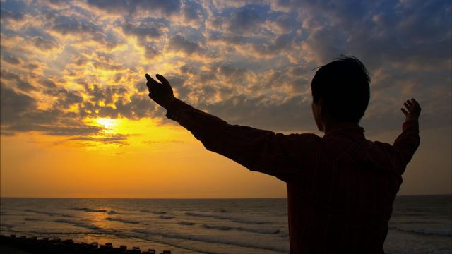 15 Bible Verses About Looking Up to God